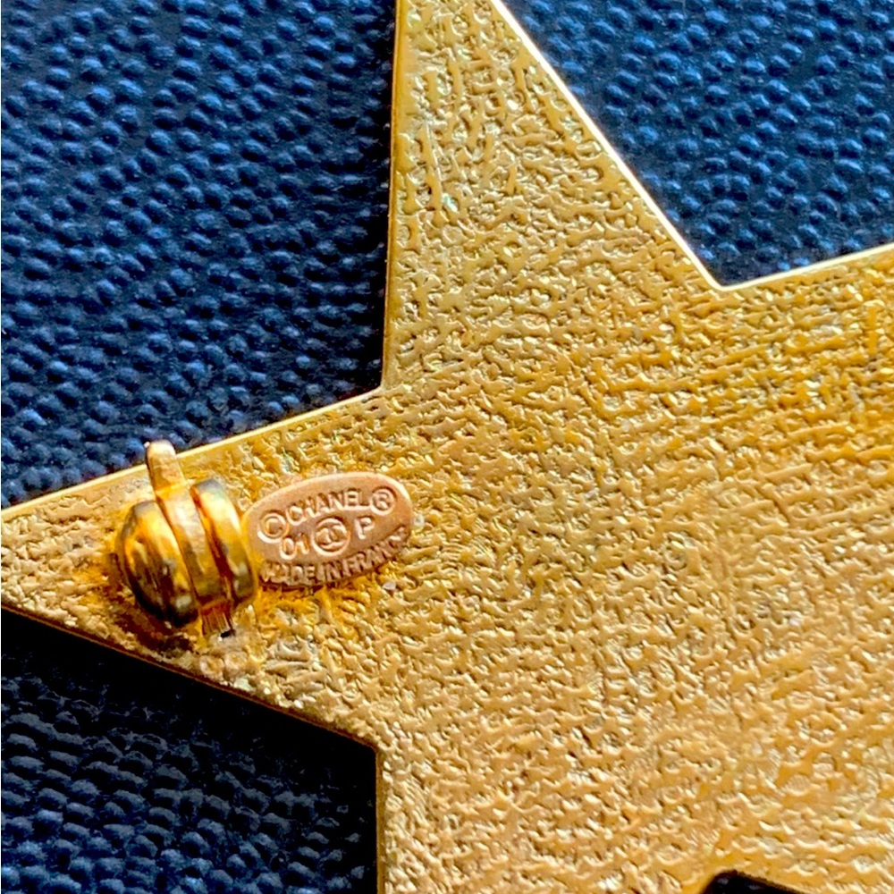 Vintage Chanel Gold And Black Six Star Rare Pin Brooc… - Gem